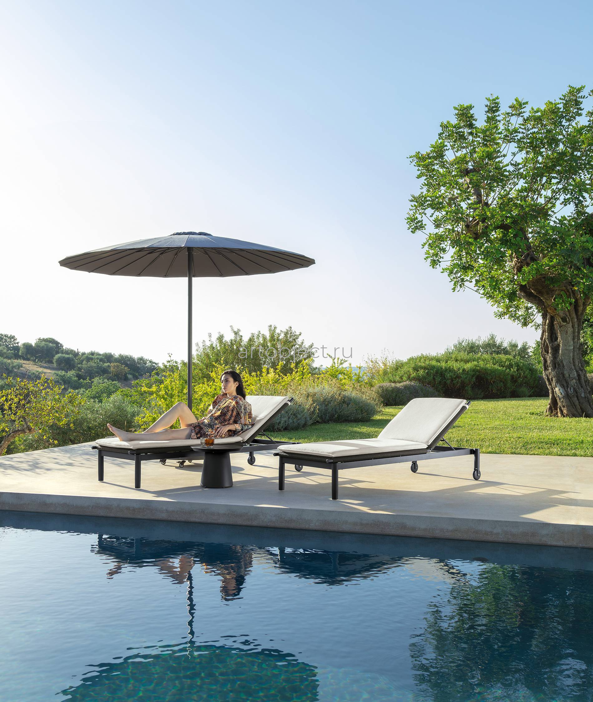 Премиальная Шезлонг Dolcevita//Alu Sunbed — купить в Москве в Арт Объект